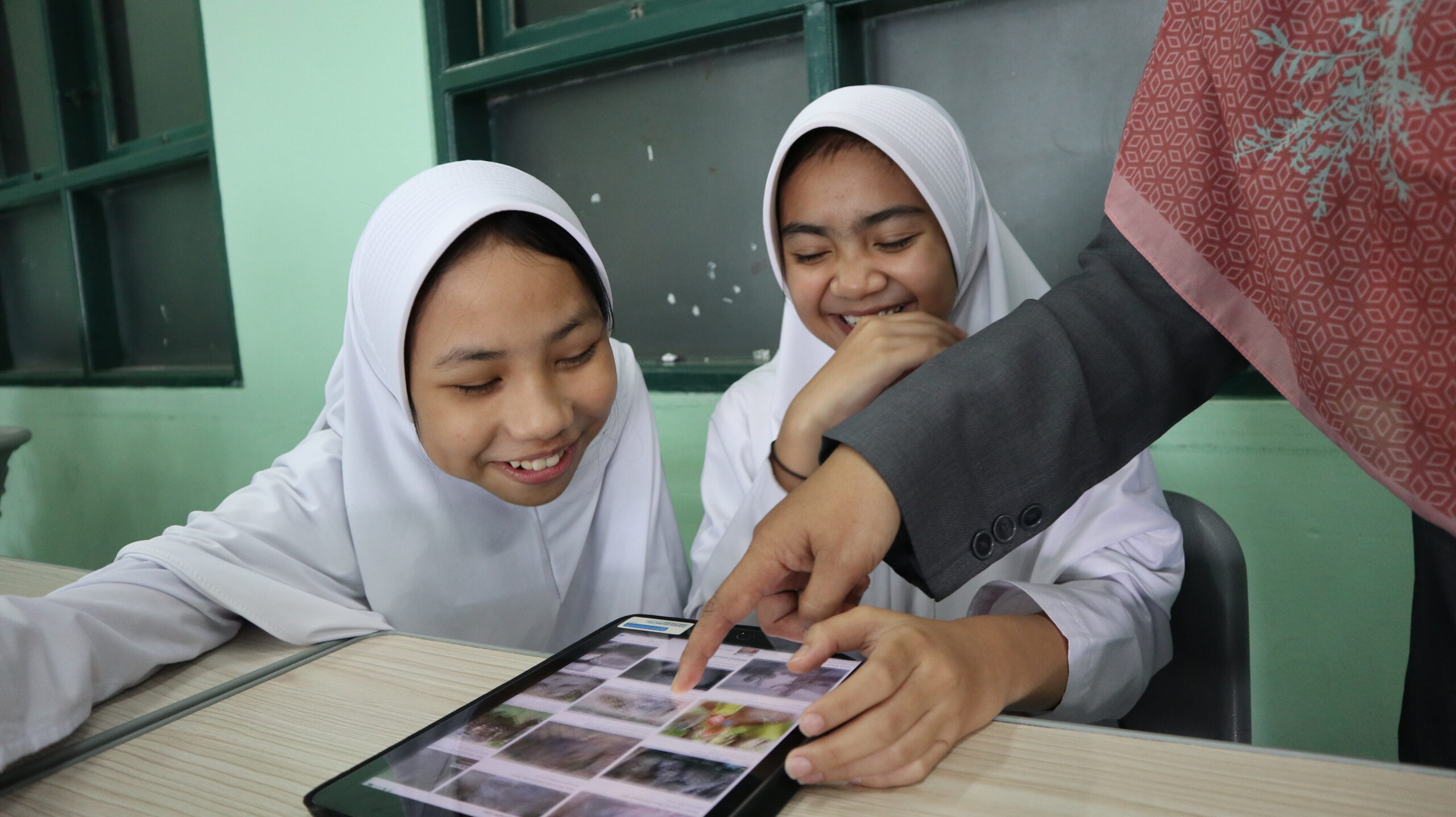 Rahasia Ibu Ara buat Suasana Belajar Bahasa menjadi Seru dengan ...